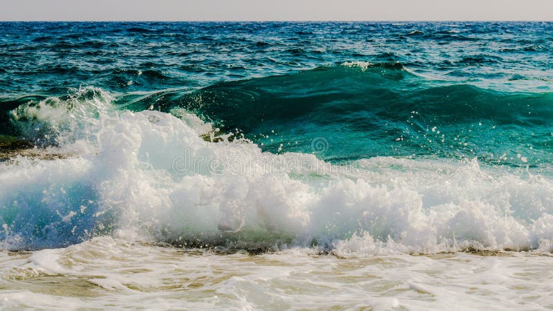 Wave, Sea, Wind Wave, Ocean Picture. Image: 112044694