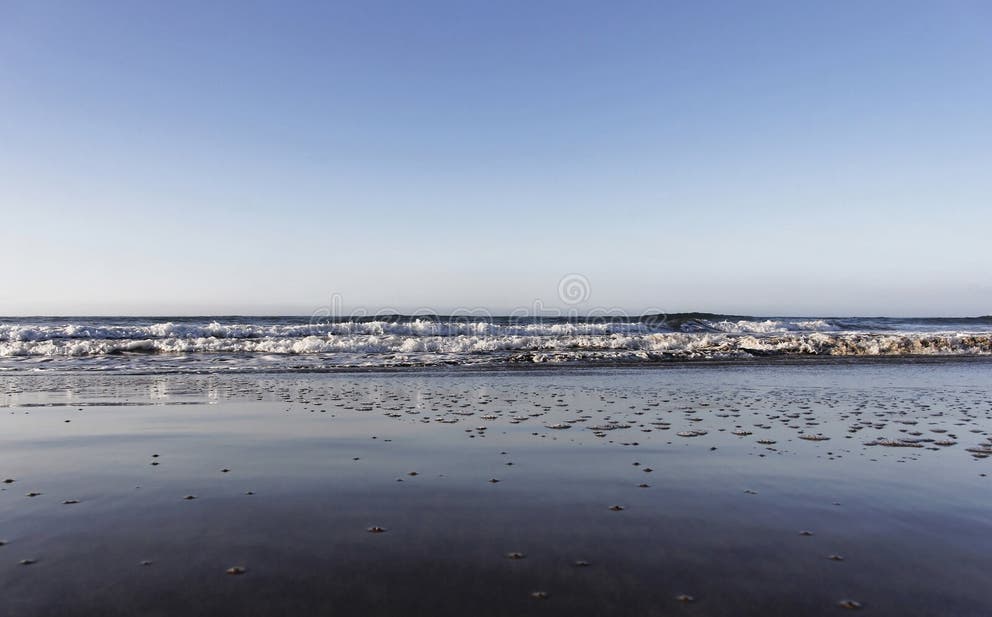 Waves breaking on beach stock photo. Image of tide, waves - 35044208