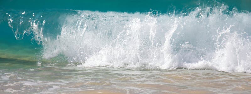 Waves Breaking on the Shore of Big Beach Stock Image - Image of crash ...