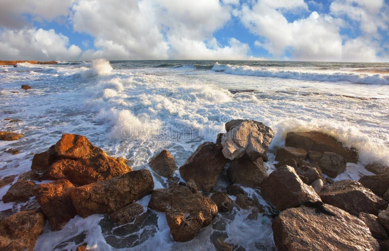 The Waves Crash Against the Rocks Stock Image - Image of harbour ...