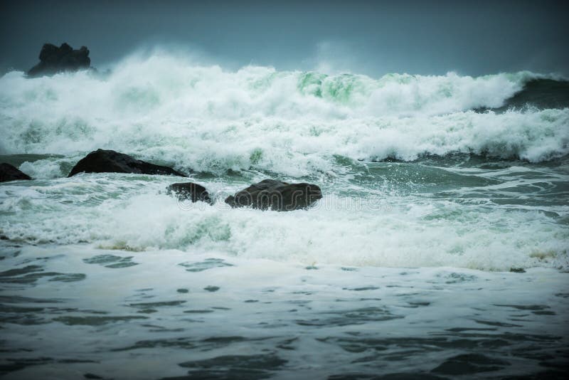 Waves Crashing Onto the Rocks Stock Image - Image of surfing, ocean ...
