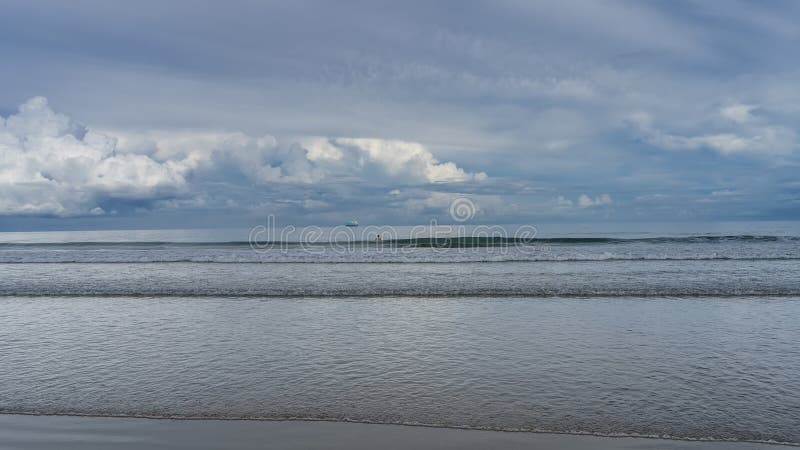 The Endless Turquoise Ocean Stretches To the Horizon. Stock Image ...
