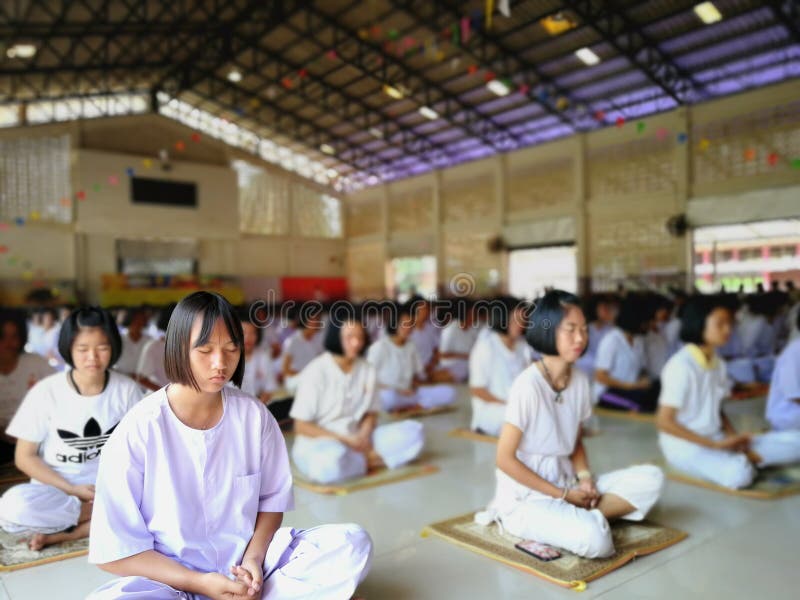 The Way of Life of Buddhist Students Editorial Photo - Image of selfp ...