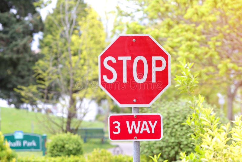 4 Way Stop Sign Stock Images - Download 8,071 Royalty Free Photos