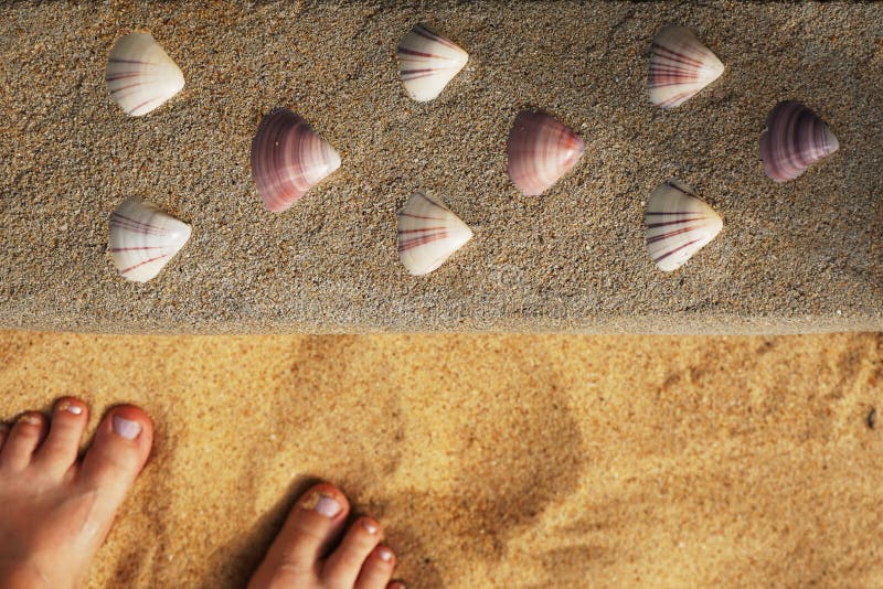 On the way to the beach stock image. Image of view, beach - 124331765