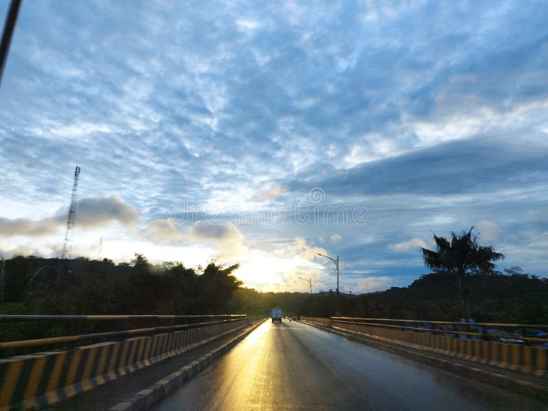 Way to sunshine stock image. Image of glory, asphalt - 262685323