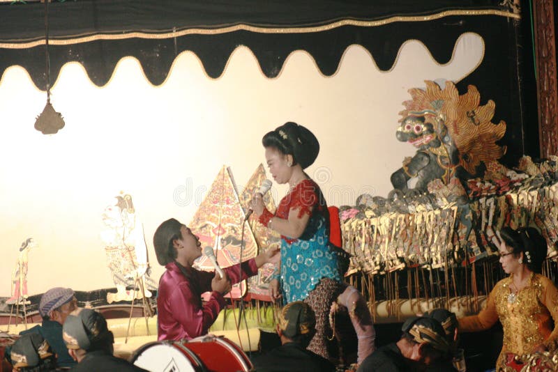 Wayang Kulit Shadow Puppet Show and Ludruk Editorial Stock Image ...