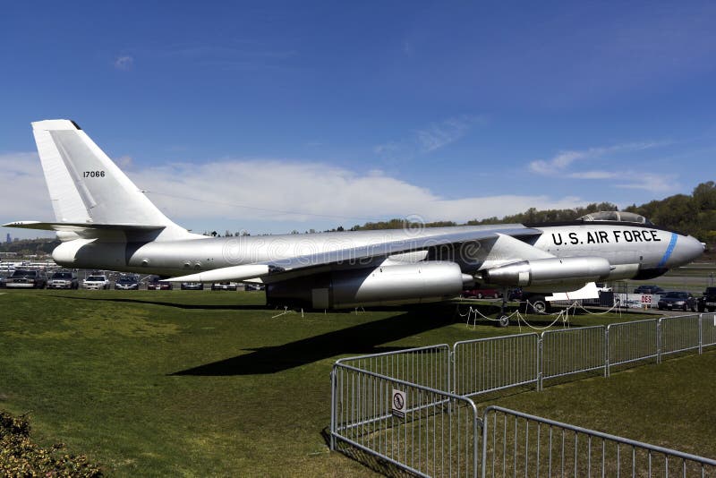 WB47E Stratojet editorial photo. Image of cockpit, highlight - 26055731