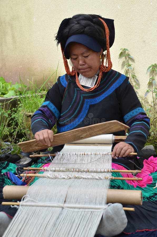 Weaving. editorial photo. Image of flax, hand, heritage - 60908496