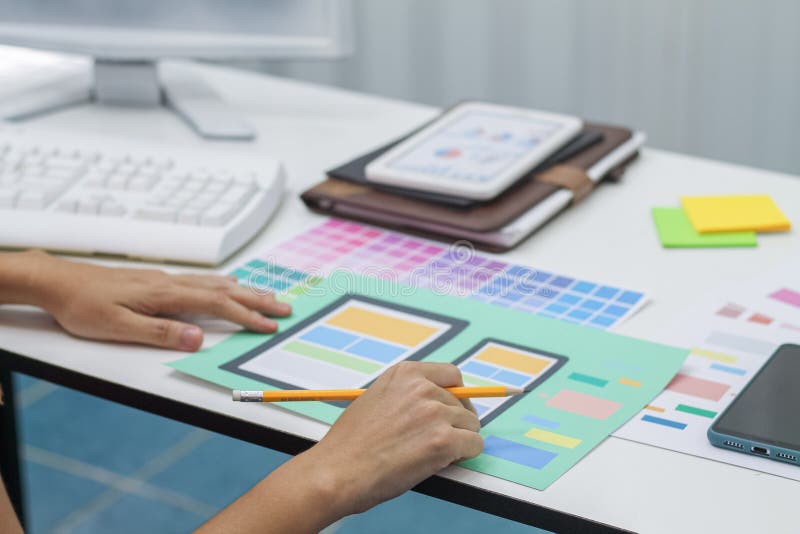 Web Designers are Working Together To Develop Responsive Website Gear ...