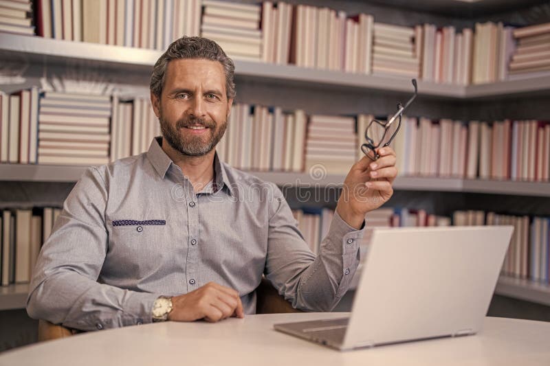 Webinar Tutorial Online. Man Study Online. Education for Millenial Man ...