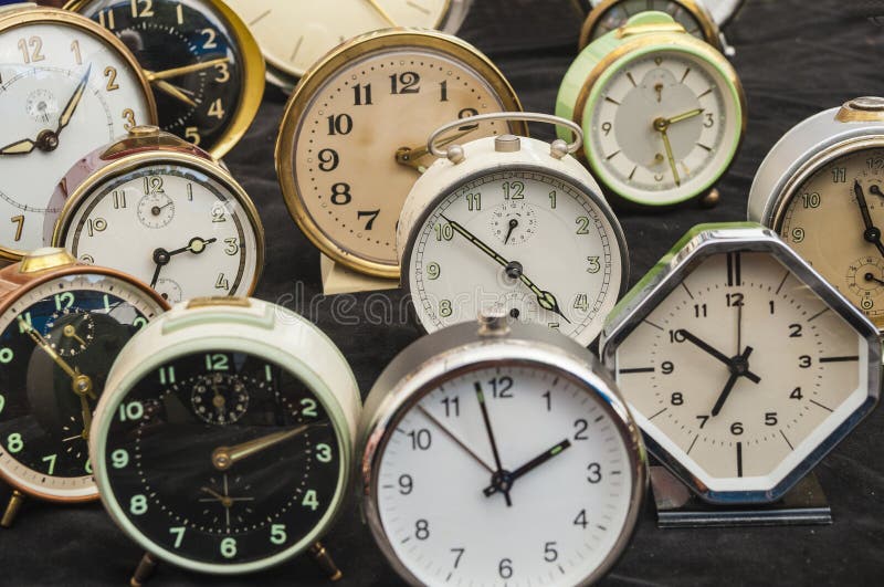 Wecker stockfoto. Bild von leben, material, aufgabe - 130535390