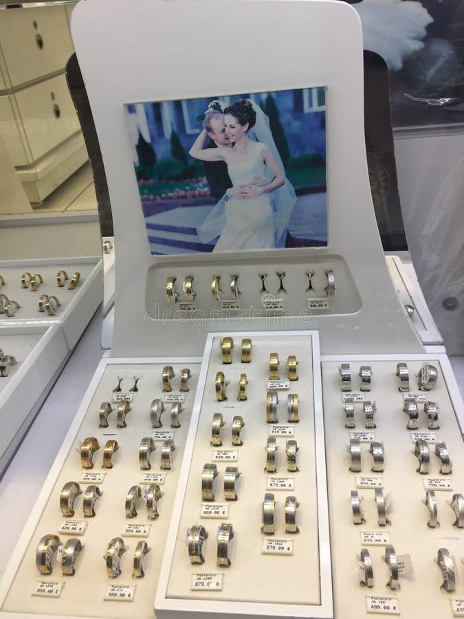 Wedding rings for sale editorial stock image. Image of emblem - 129621259