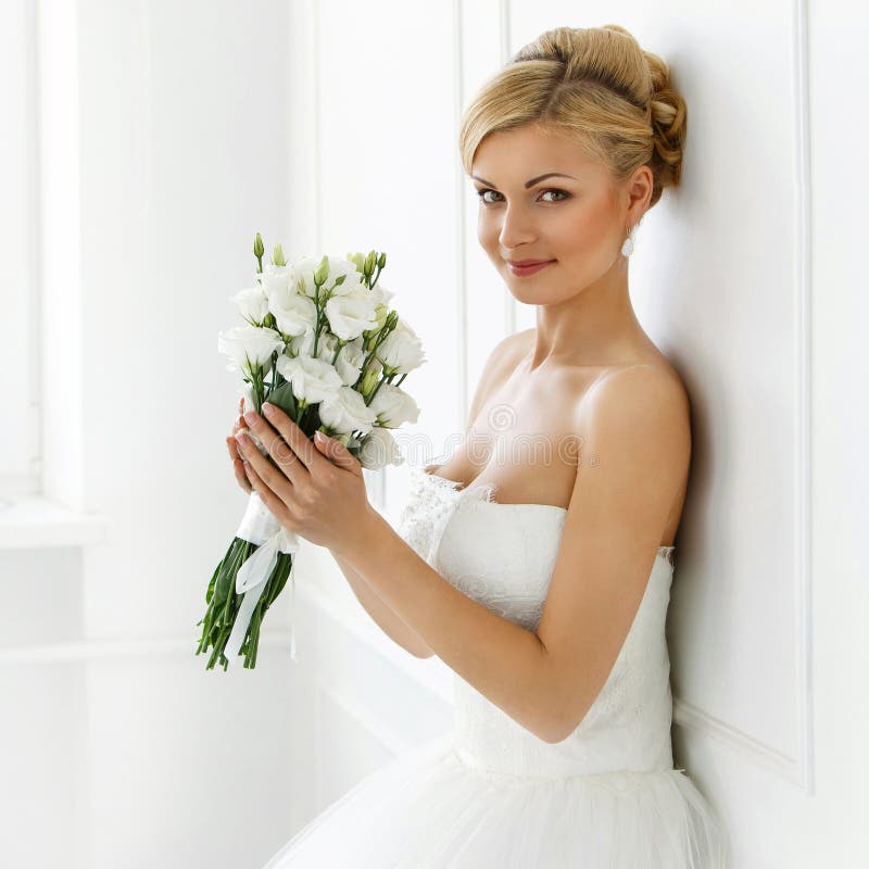 Wedding. Beautiful bride stock image. Image of dress - 43072855