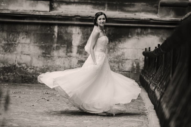 Wedding bride walking stock image. Image of ceremony - 53305593