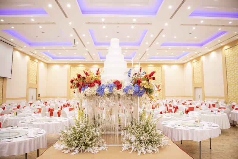 Wedding Cake in Wedding Ceremony in Hall Stock Image - Image of ...