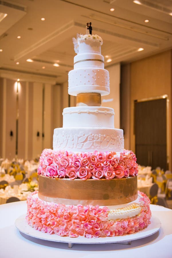 Wedding Cake Decorated with Flower Stock Photo - Image of luxury ...