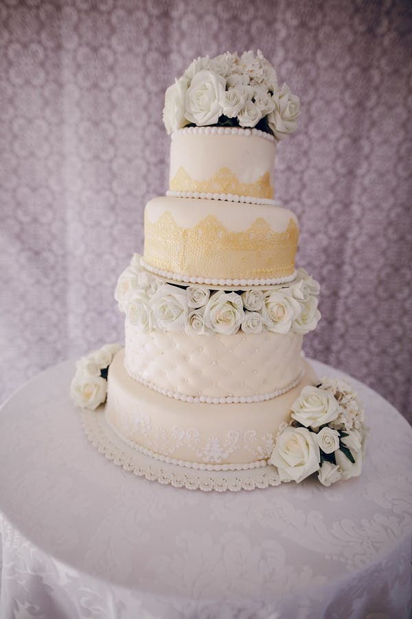 Wedding cake hd stock photo. Image of luxury, appetizer - 132128454