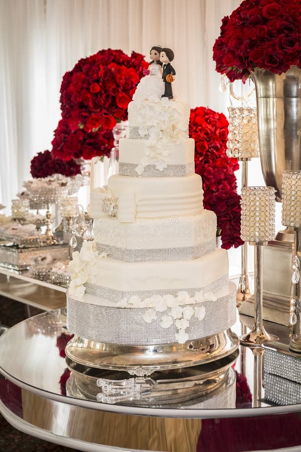 Wedding Cake in a Reception Stock Photo - Image of cake, party: 244087700