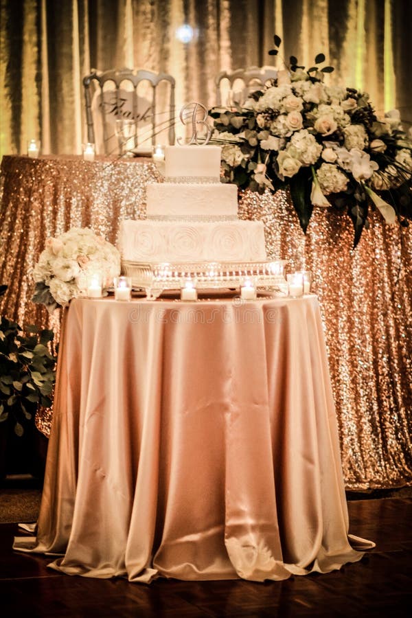 Bride and Groom Table stock image. Image of reception - 117679367