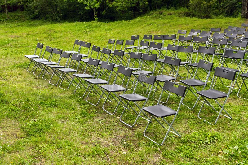 Wedding Chairs in a Row on the Green Grass Stock Image - Image of chair ...