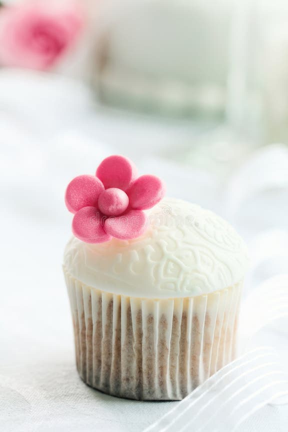 Wedding cupcake stock image. Image of wedding, cupcake - 19177259