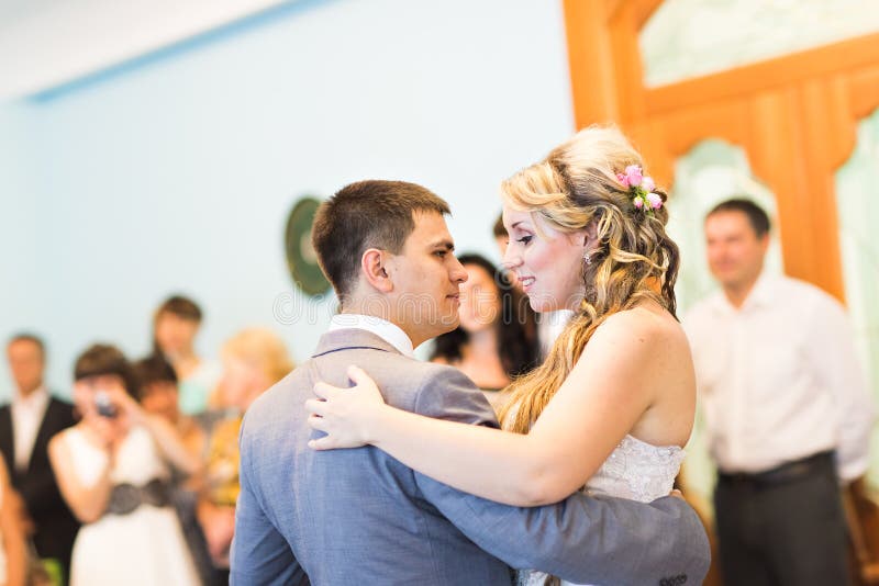 Wedding Dance of Bride and Groom Stock Photo - Image of love, confetti ...