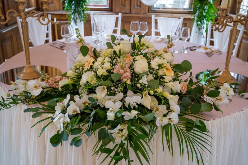 Wedding Decor Table Setting and Flowers Stock Photo - Image of party ...