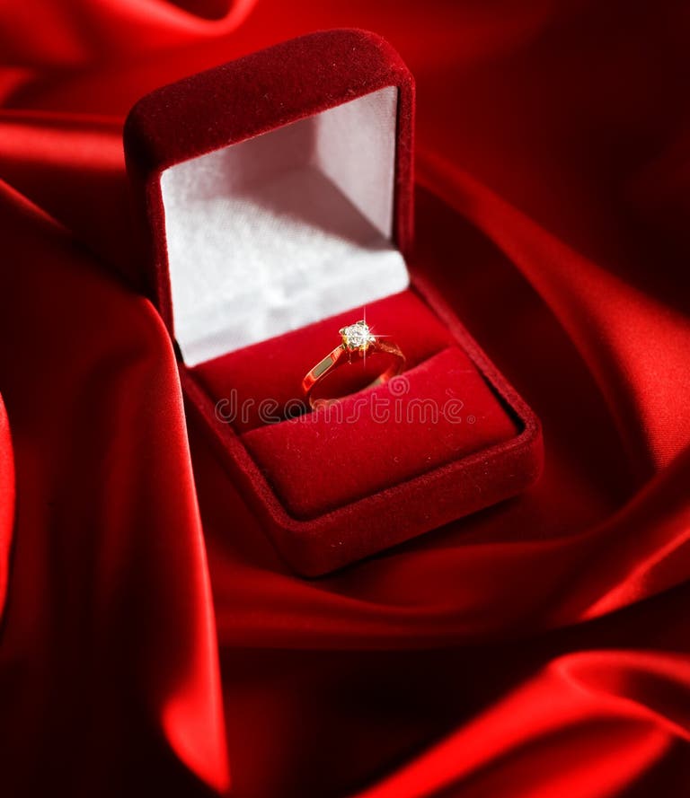 5,024 Purple Wedding Ring Quilt Stock Photos - Free & Royalty-Free ...