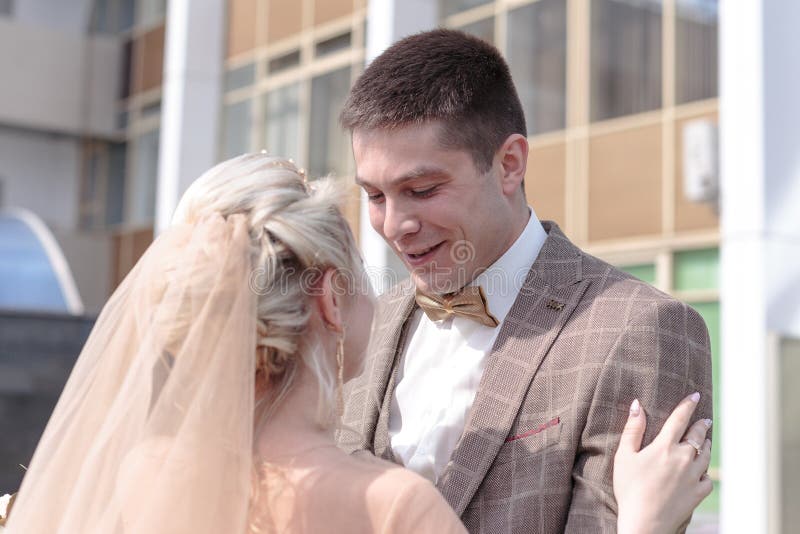 Wedding. Emotions Groom at the First Meeting with Beautiful Bride Stock ...