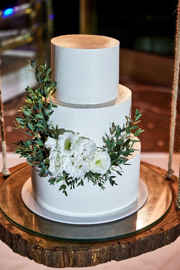 Wedding Festive Multi-storey Cake in White Tone Decorated with ...