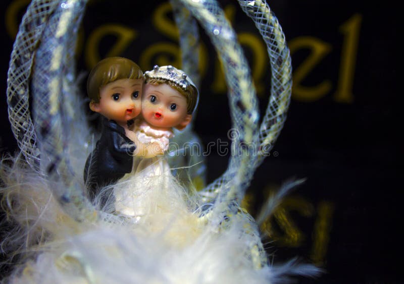 Wedding Figures of the Bride and Groom Stock Image - Image of gifts ...