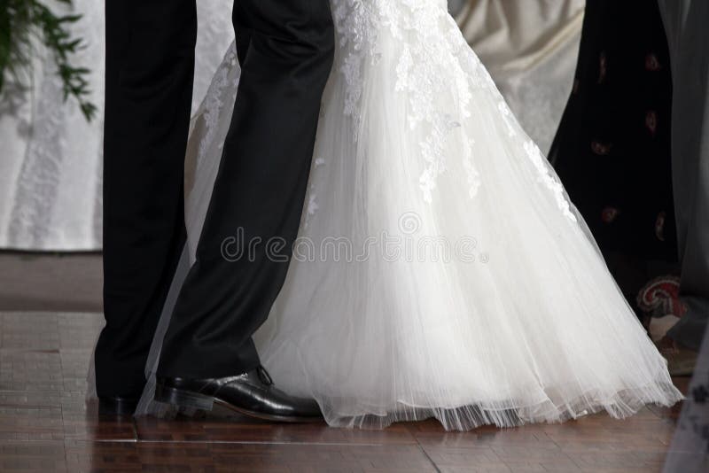 Wedding first dance stock photo. Image of hold, dance - 21846736