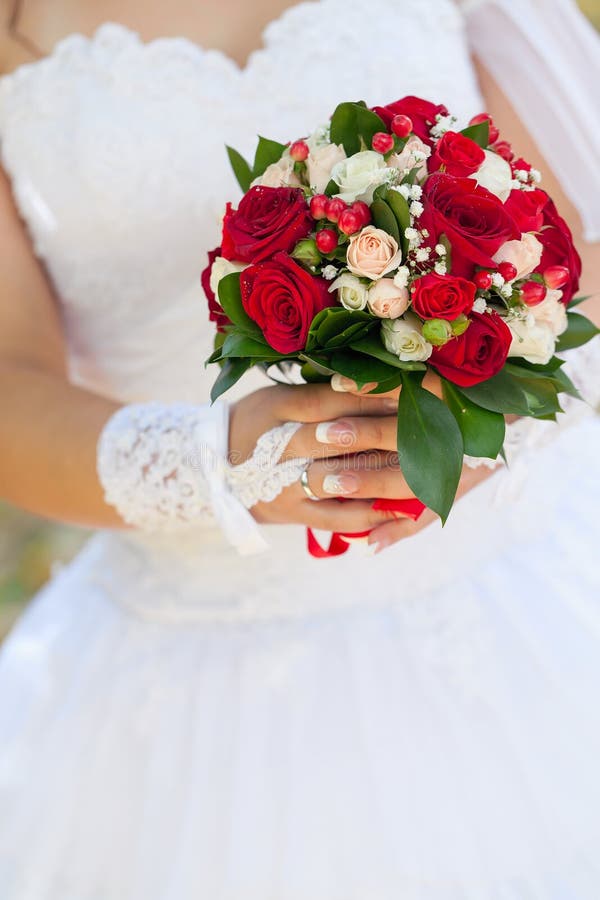 Wedding Flowers in Hands of the Bride Stock Image - Image of space ...