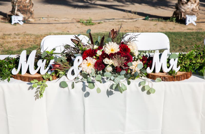 Head Table at Wedding Reception Stock Image - Image of reception, white ...