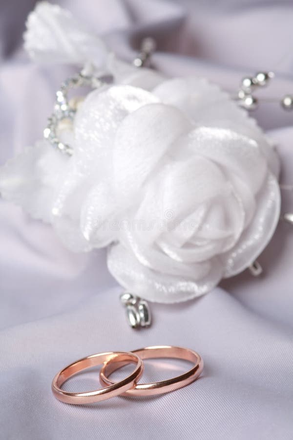 Wedding Rings Picture. Image: 19333786