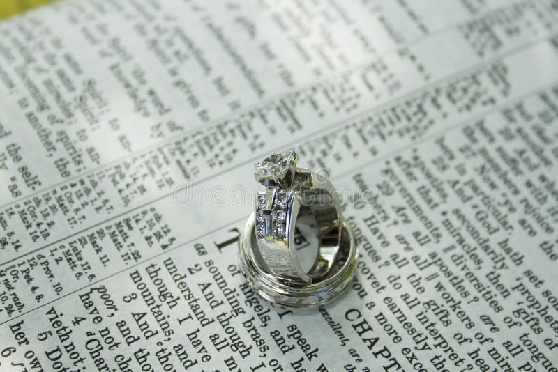 Wedding Rings - Eternal Bond Stock Image - Image of jewellery, rings ...
