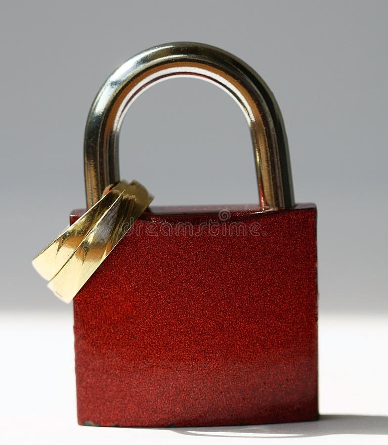 Wedding rings and padlock stock photo. Image of golden - 71951518
