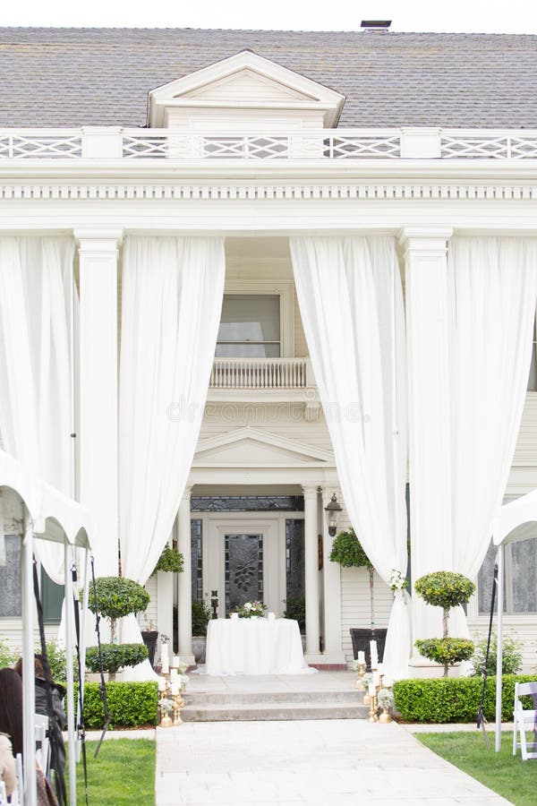 Manor Estate wedding stock image. Image of lawn, caterer - 167021873