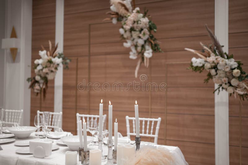Wedding Table Set Up in Boho Style with Pampas Grass and Greenery, Soft ...