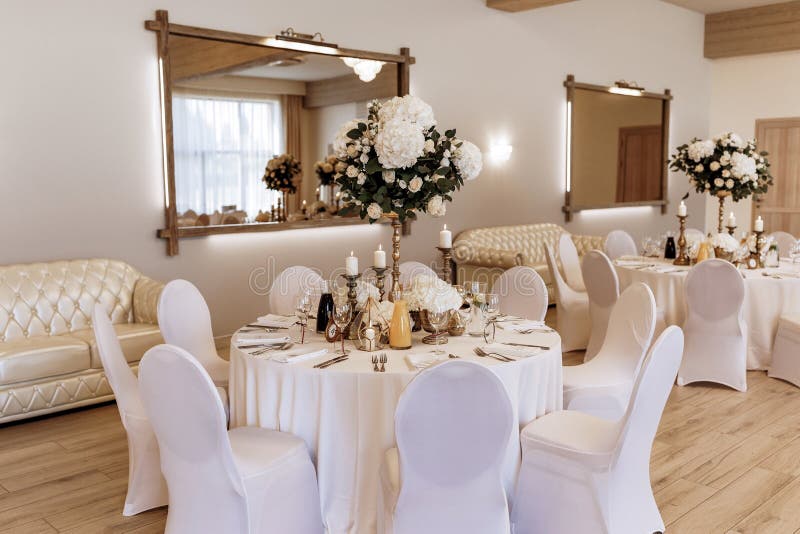 Simple and Minimalist Wedding Decor Stock Photo - Image of flowers ...