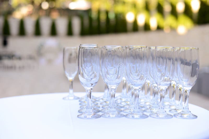 Wedding Welcome Drink Table with Glasses. Welcome Compliment for Guests ...