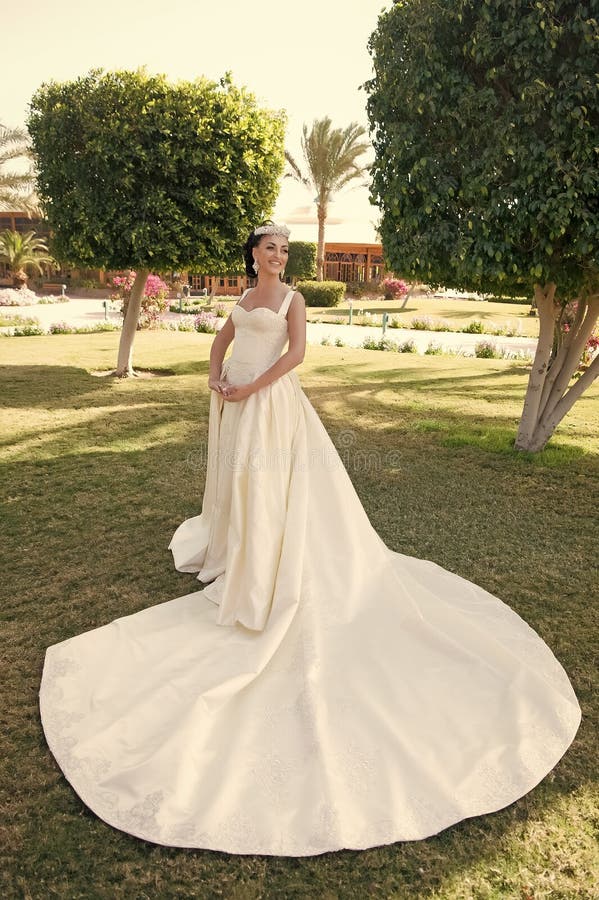 Wedding Woman. Wedding Dress Fashion for Pretty Woman. Wedding Ceremony ... Wedding Woman. Wedding Dress Fashion for Pretty Woman. Wedding Ceremony ...