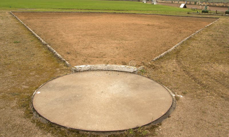 Shot put ring stock photo. Image of sport, green, throw - 39041694