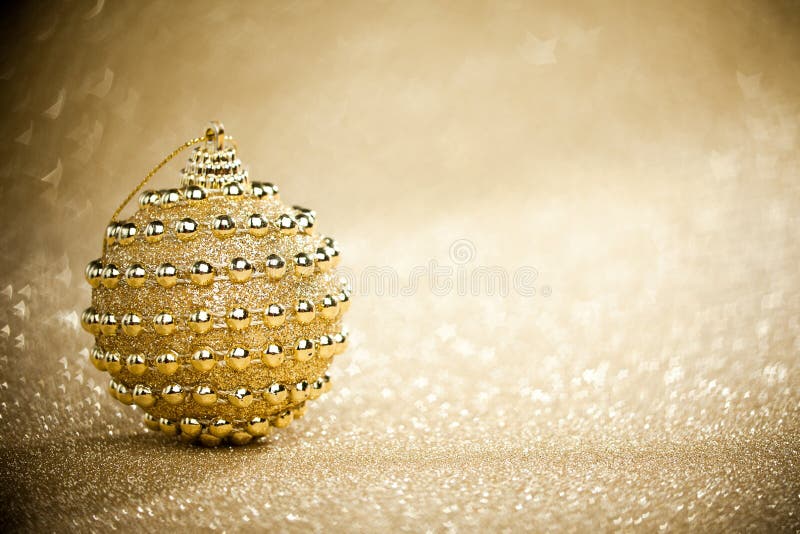 Weihnachtskugel Auf Scheinen Stockbild - Bild von festlich, glücklich ...