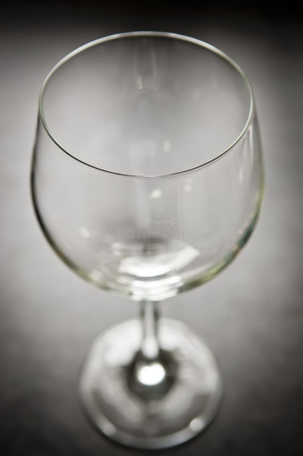 Wein-Glas stockbild. Bild von leer, blick, weinglas, wein - 16556735