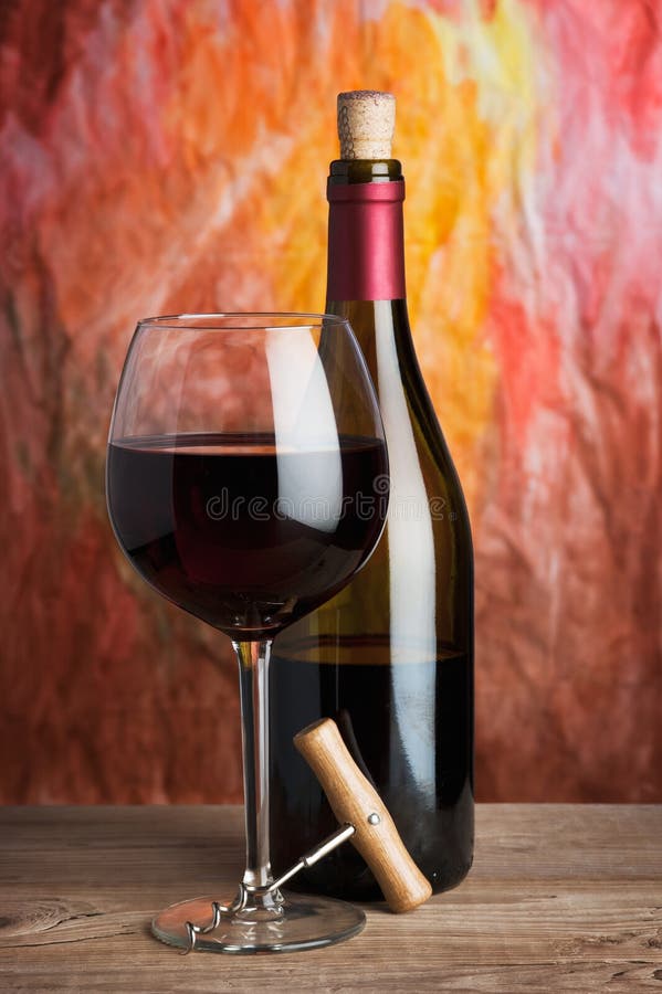 Wein, Glas und die Flasche stockfoto. Bild von flasche - 23164060