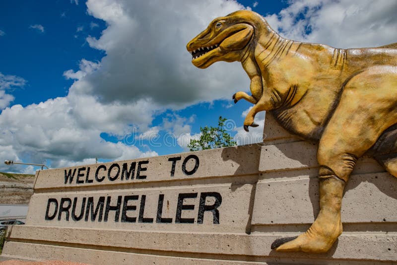 Welcom to Drumheller editorial stock photo. Image of welcom - 189877718