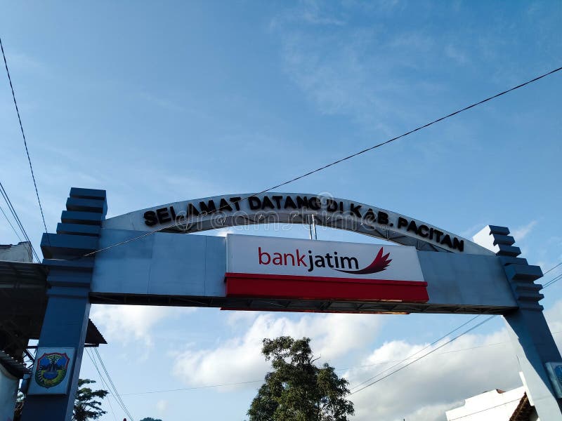 Welcome Gate of Vinpearl Phu Quoc Resort Editorial Photo - Image of ...