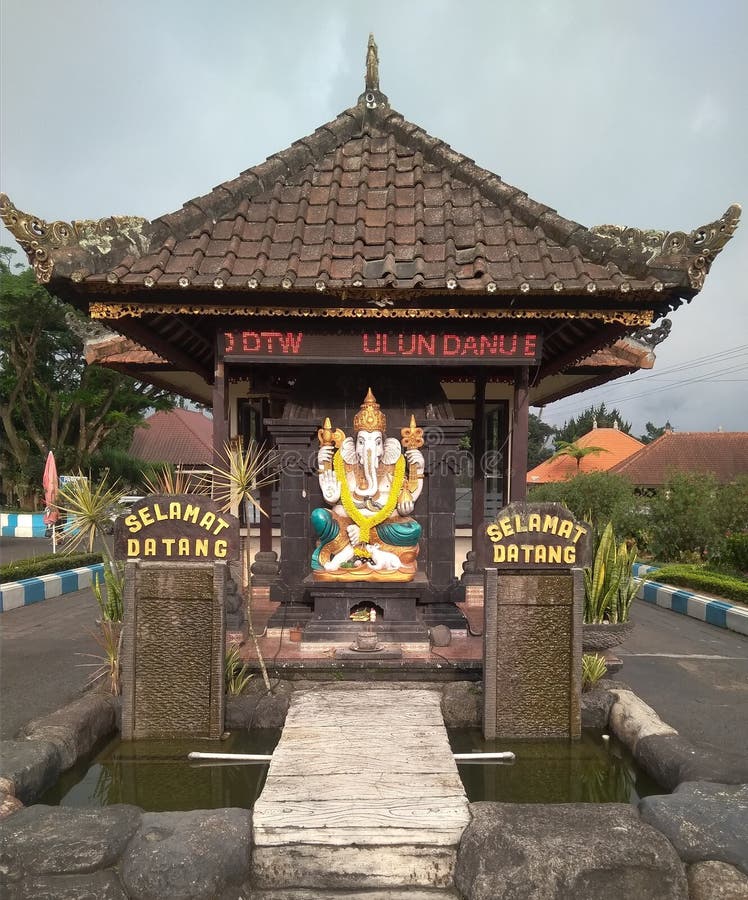 Welcome Gate Temple Danu Bedugul Stock Image - Image of welcome, gate ...